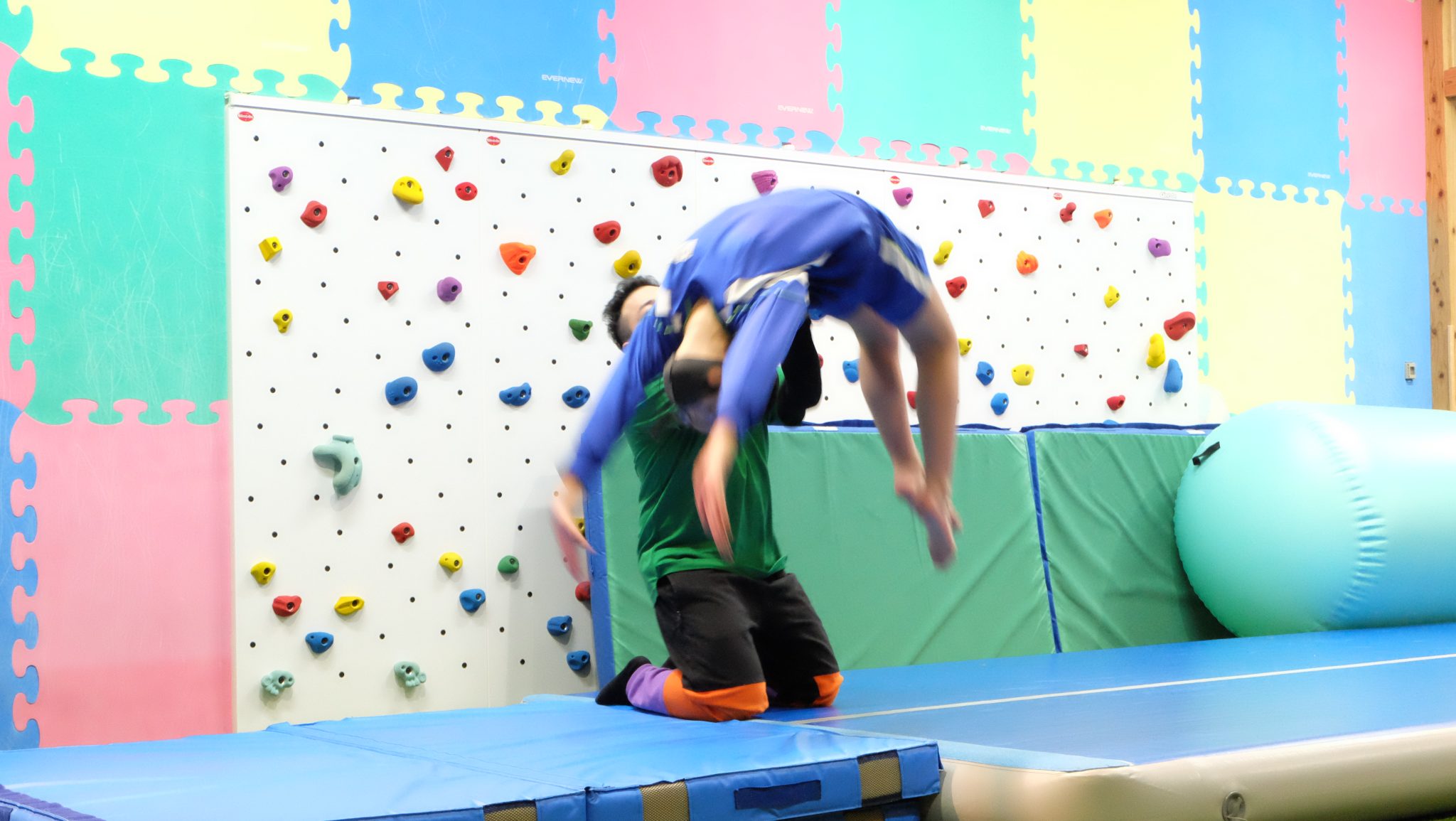 体操／タンブリング【中学・チアクラス】 – UOZU SUPOLA うおづスポラ